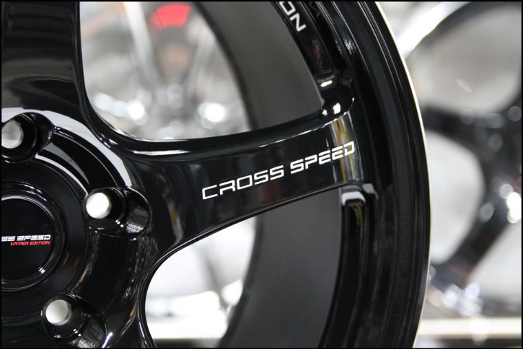 [K3 GT] 휠튜닝 핫스터프 CR5 크로스스피드 글로스블랙 18인치 아이박 다운스프링